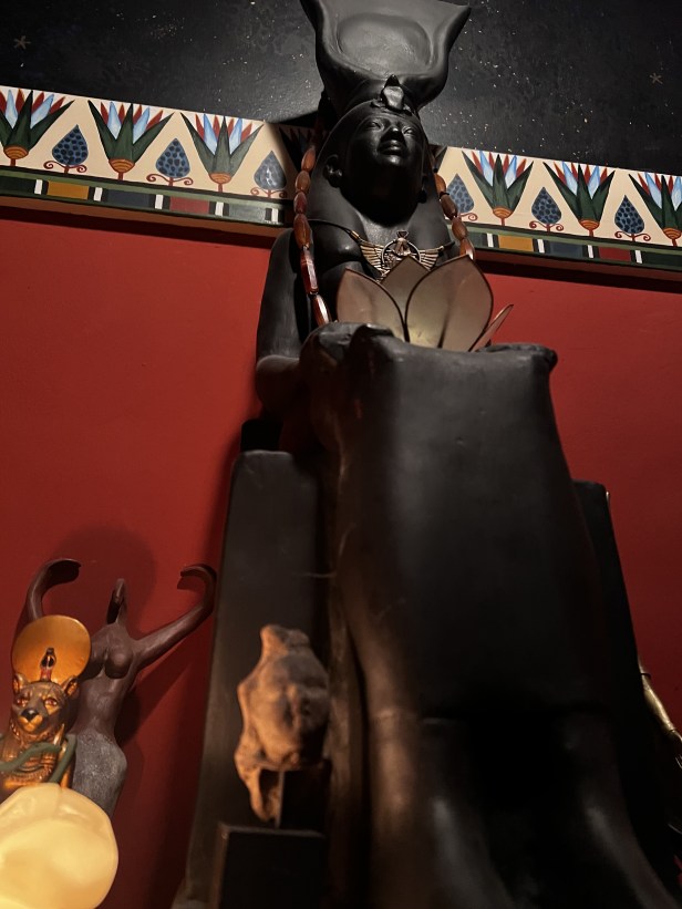 Worshiping Isis – Isiopolis